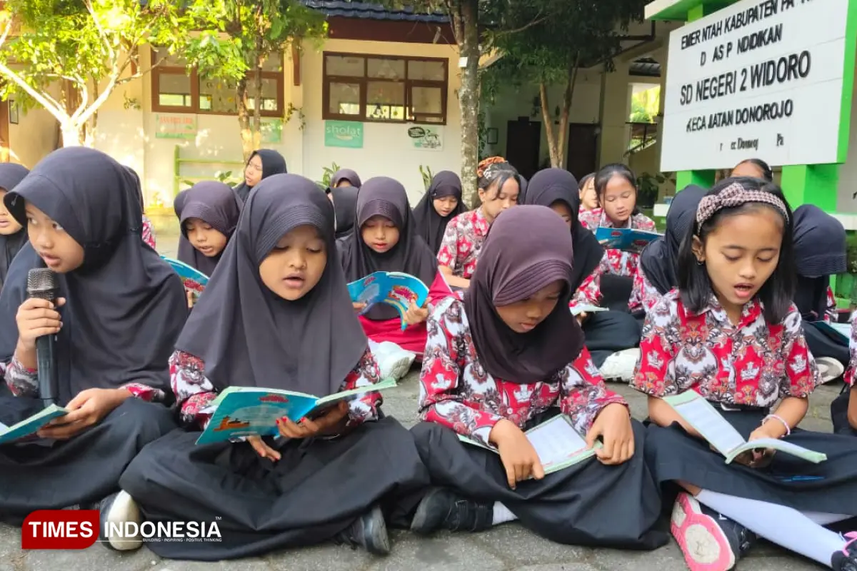 Hati Bersalam, Cara SDN 2 Widoro Pacitan Perkuat Karakter Religius ...